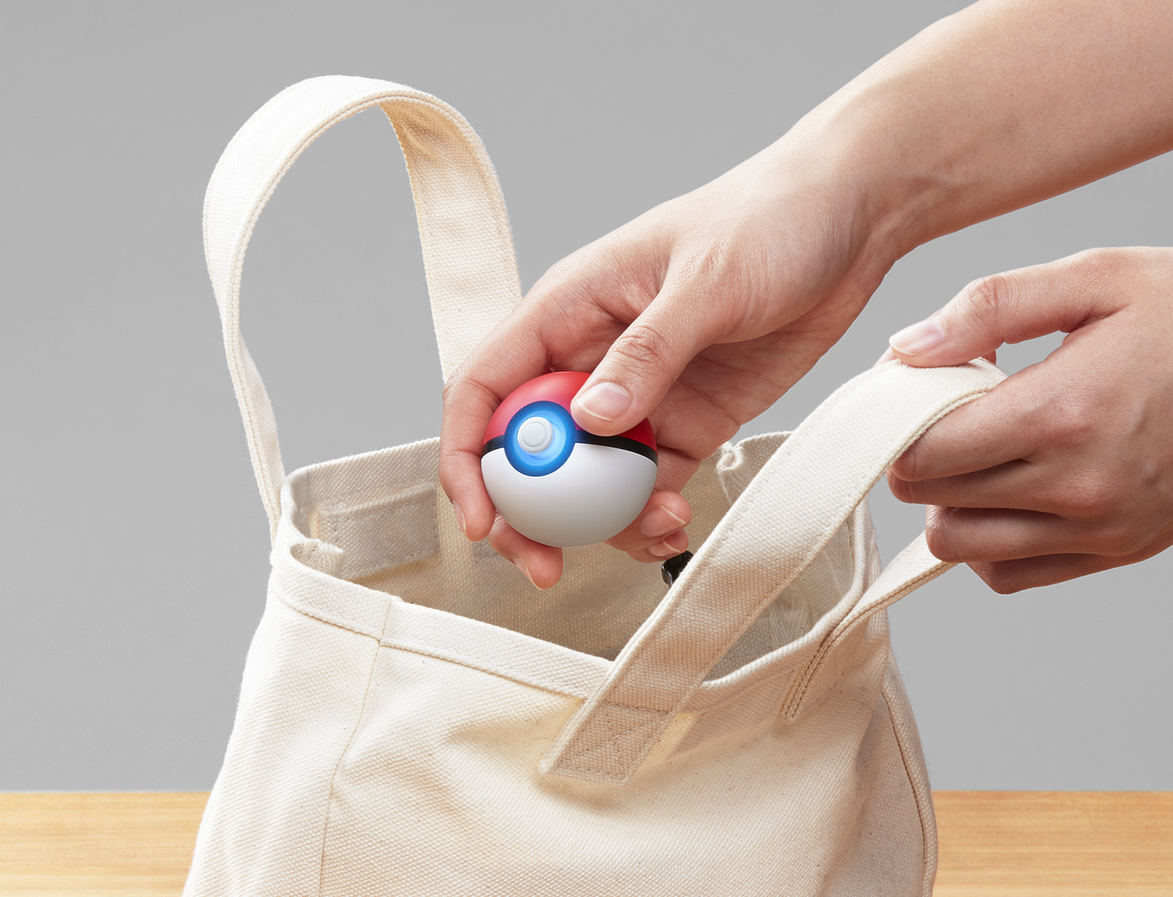 Poké Ball Plus - Nintendo